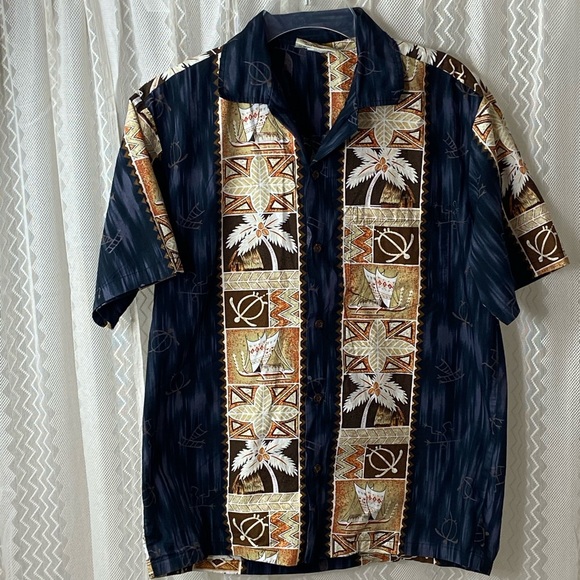 Winnie Fashion | Shirts | Winnie Fashion Hawaiian Button Down M Shirt ...